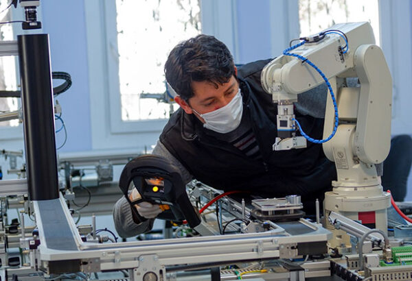 Smart Manufacturing Systems – Progressive Machine & Design